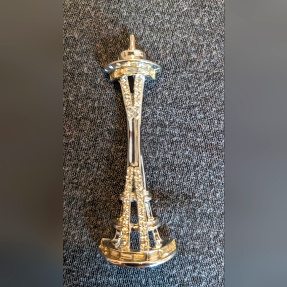 Jewelry | Vintage 1962 Space Needle Pin With Rhinestones | Poshmark
